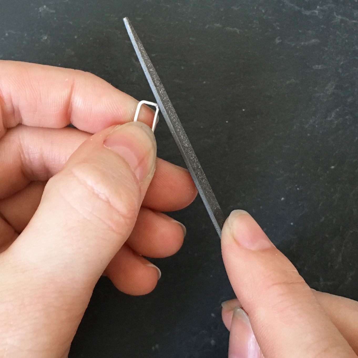 How to Make A Wire Edged Setting | Kernowcraft