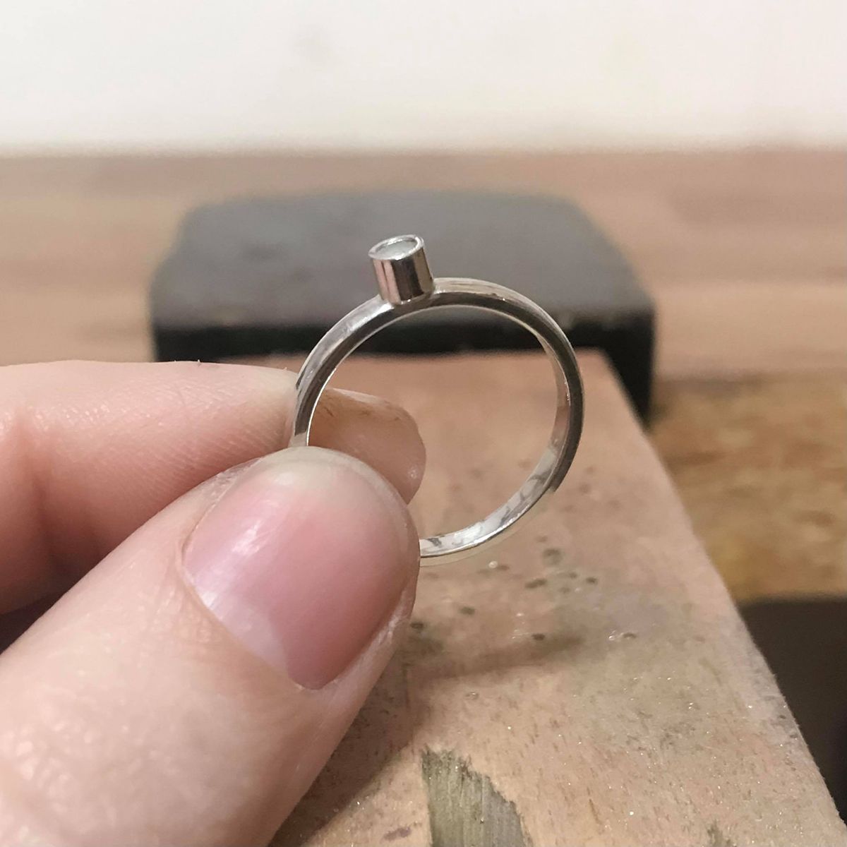 How To Make A Tube Setting For A Faceted Stone