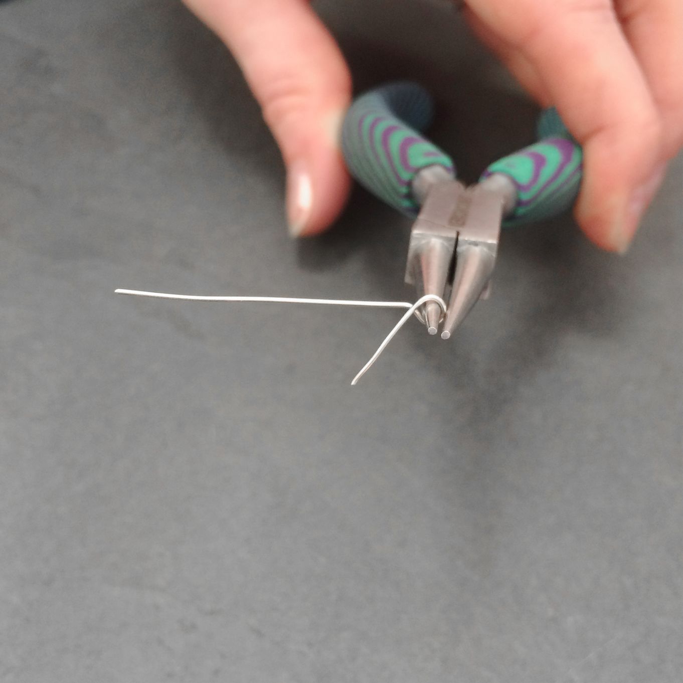 How To Make A Wire Wrapped Bead Chain | Kernowcraft