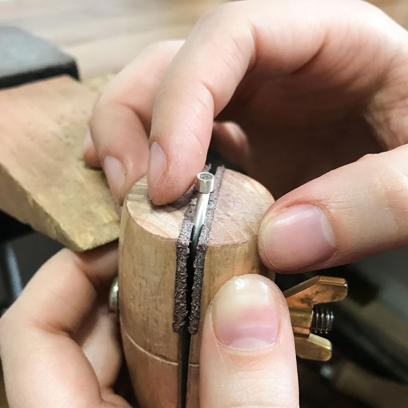 How To Make A Tube Setting For A Faceted Stone