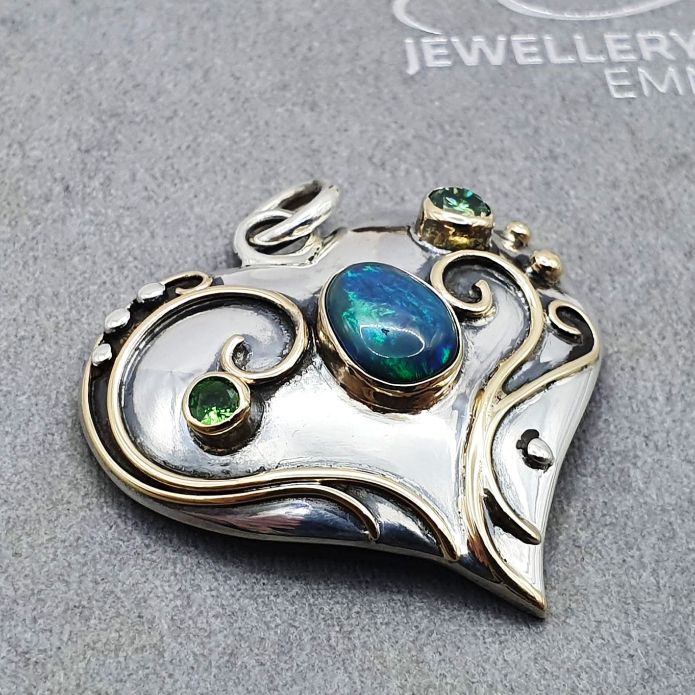 Handmade Garnet Jewellery Designs We Love